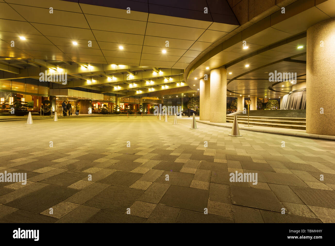 empty space and modern building exterior Stock Photo - Alamy