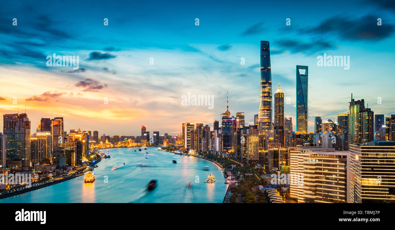 High rise apartments in shanghai hi-res stock photography and images ...
