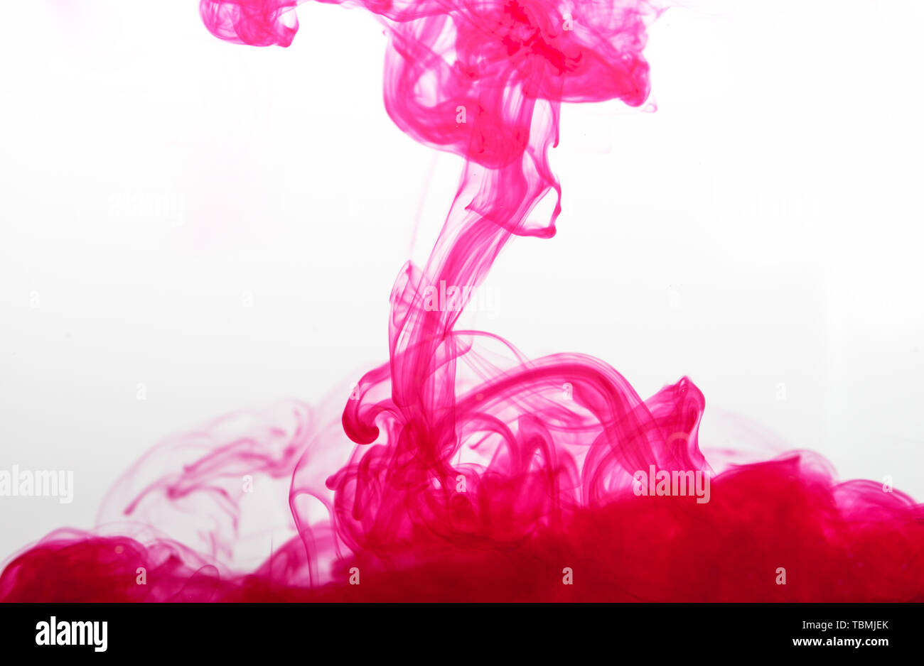 Ink drop in water hi-res stock photography and images - Alamy