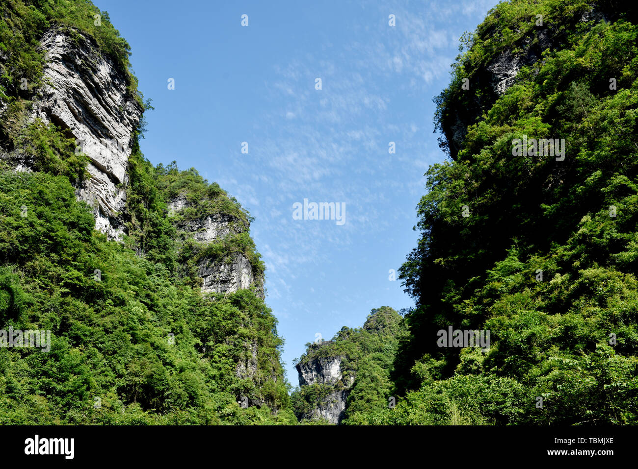 First line sky tourism hi-res stock photography and images - Alamy