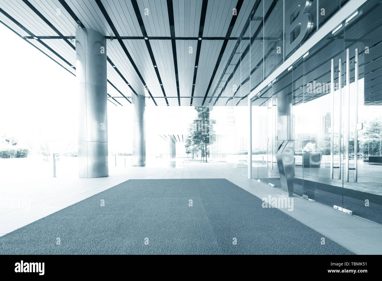 Empty space of modern building facade Stock Photo - Alamy