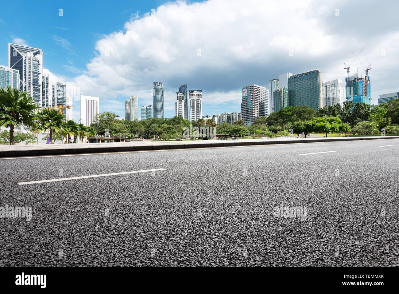 empty asphalt road and modern buildings in midtown of modern cit Stock ...