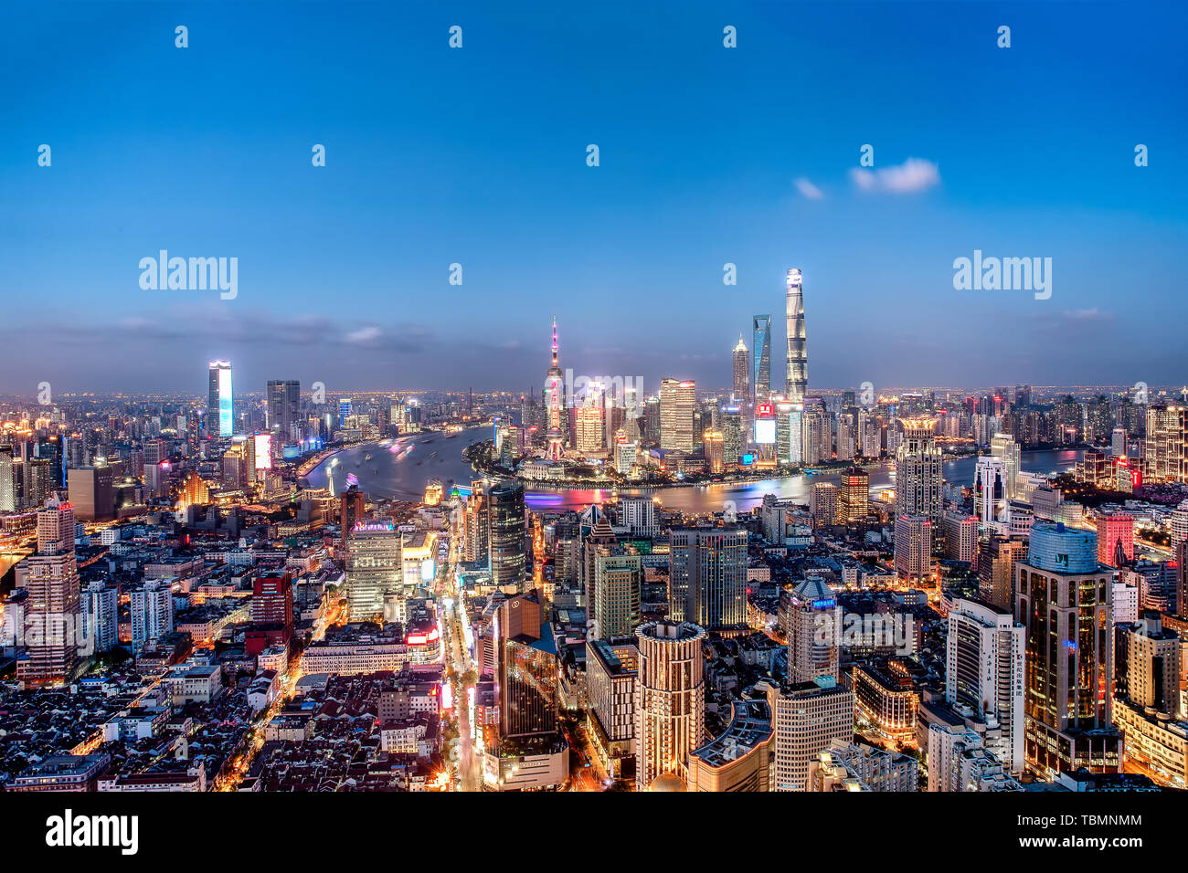 Shanghai Lujiazui scenery can be used for all kinds of advertising ...