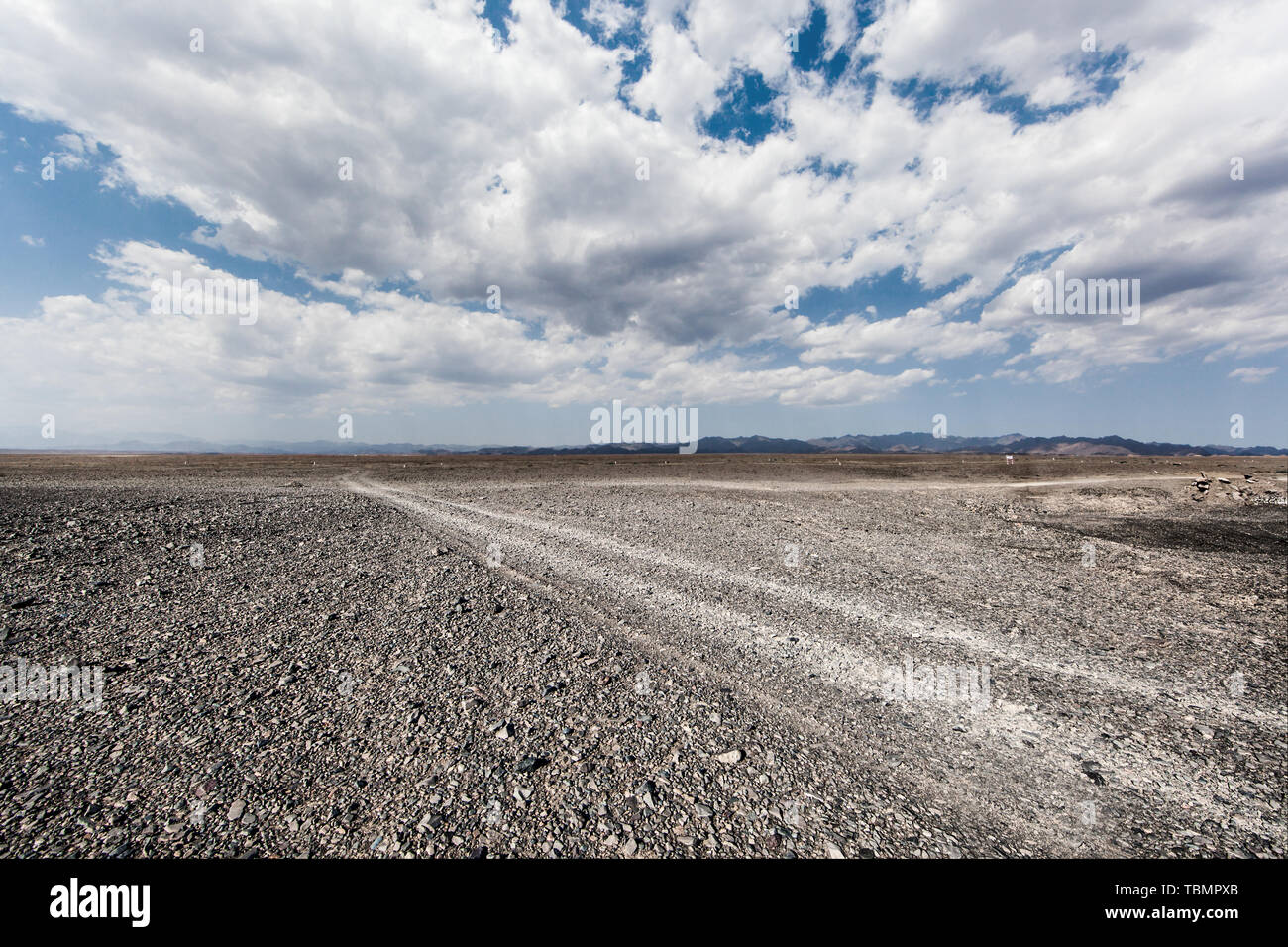 Ruts in pavement hi-res stock photography and images - Alamy