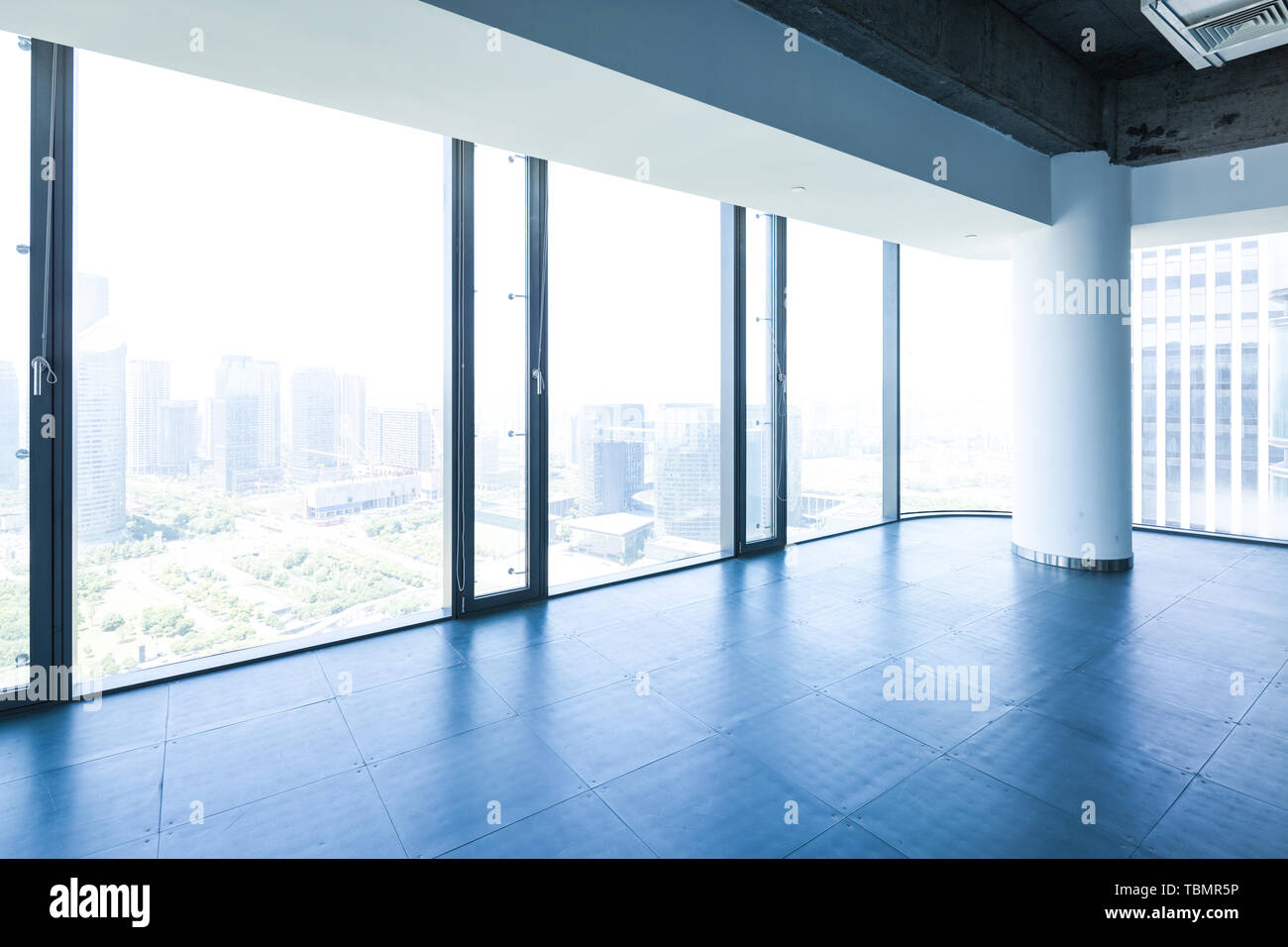 Empty office interior Stock Photo - Alamy