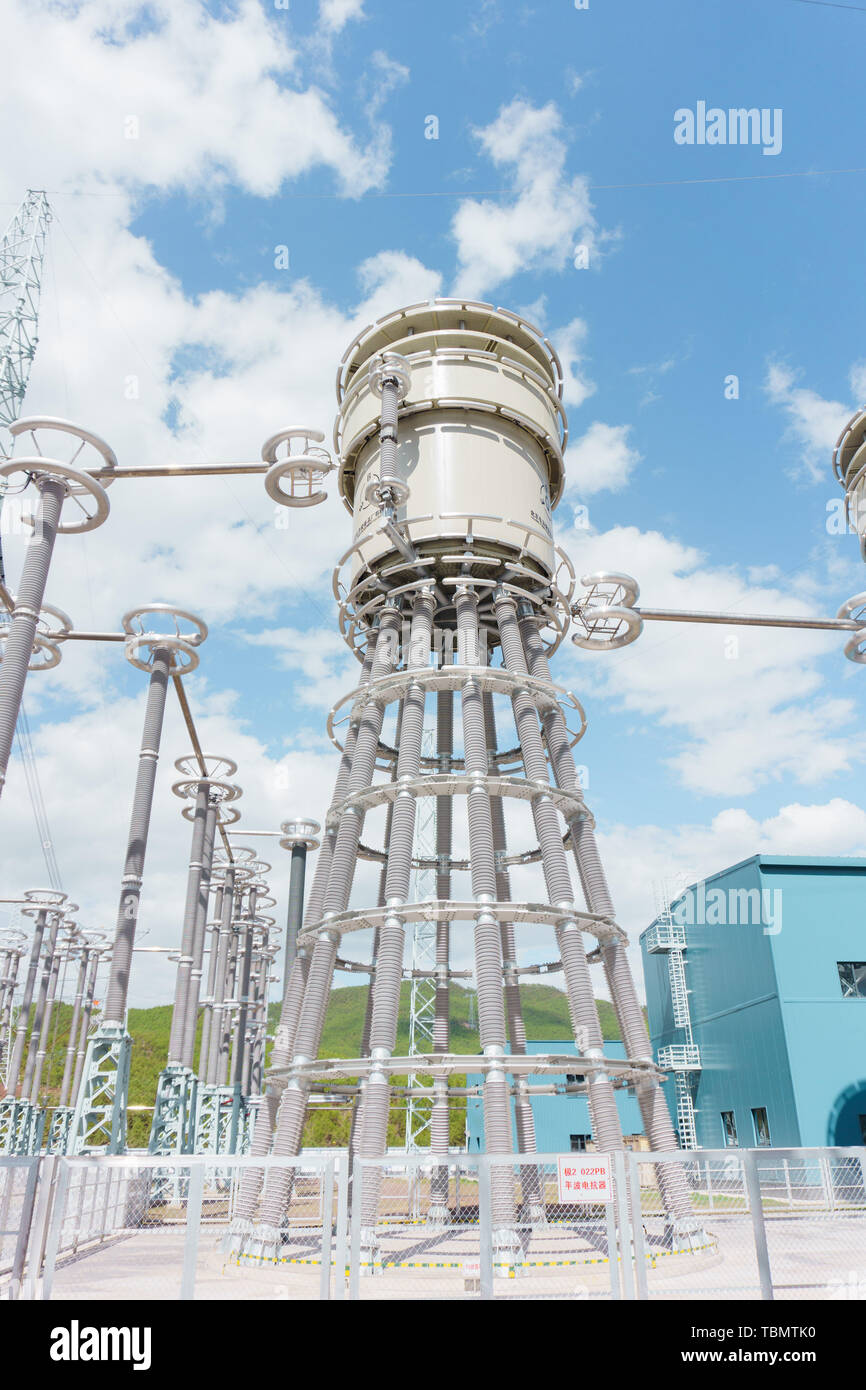 Wave energy converter hi-res stock photography and images - Alamy