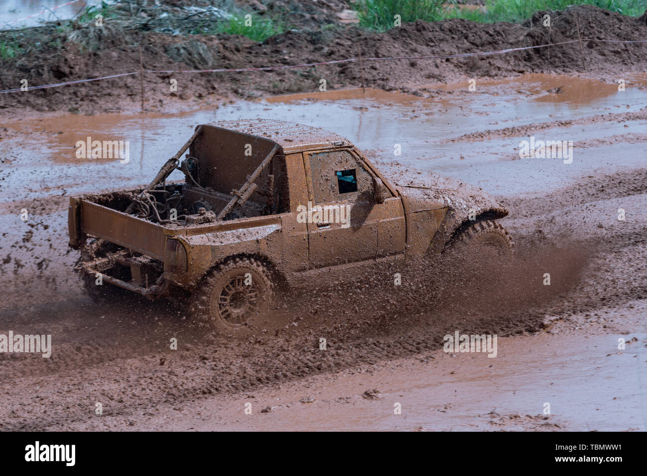 Land Cruiser Outdoor Car Cross Country Competition Stock Photo - Alamy