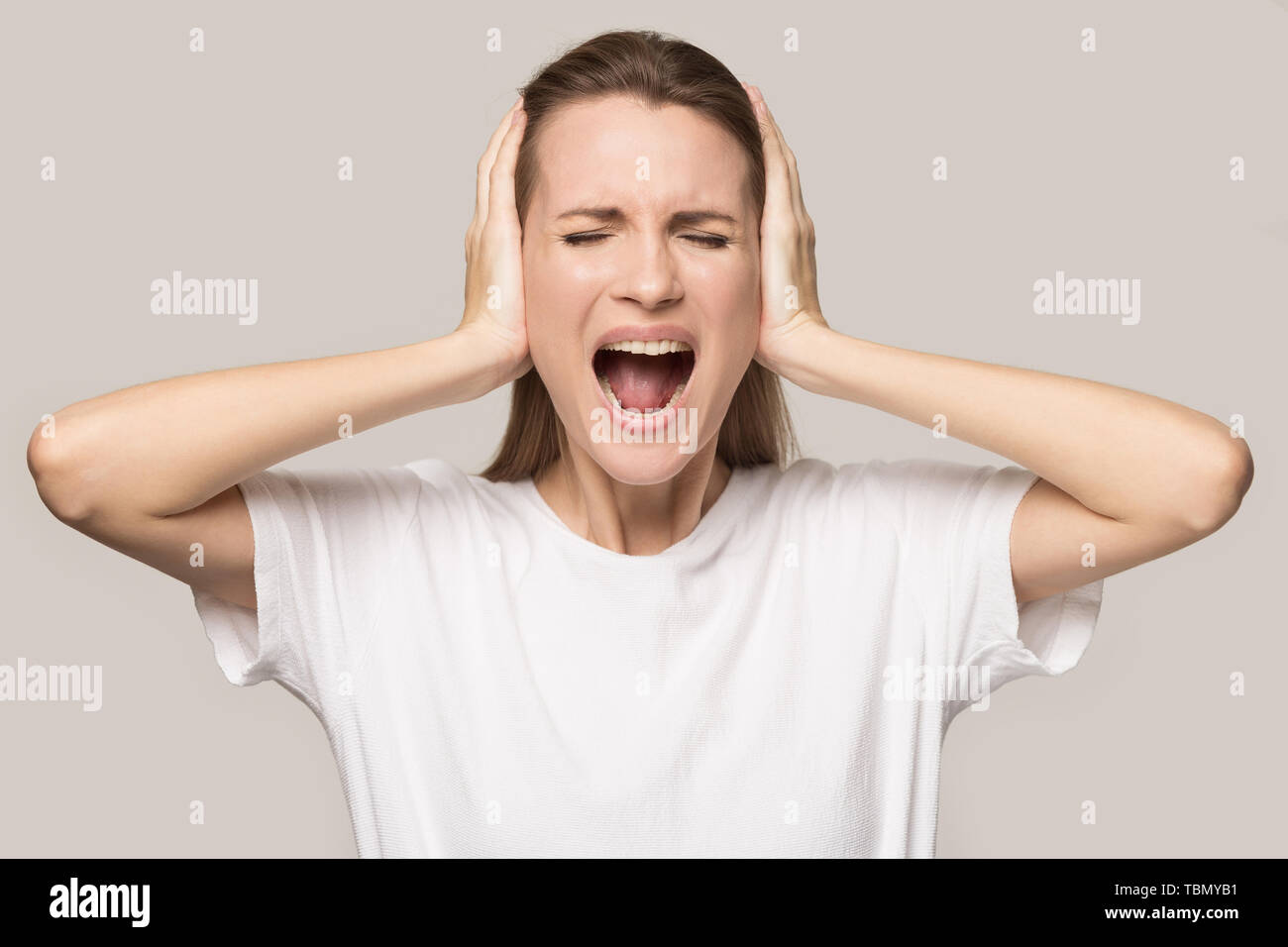Ear noises hi-res stock photography and images - Alamy