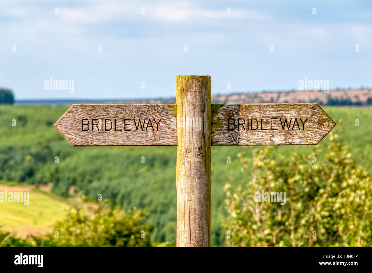 Bridleway signage hi-res stock photography and images - Alamy