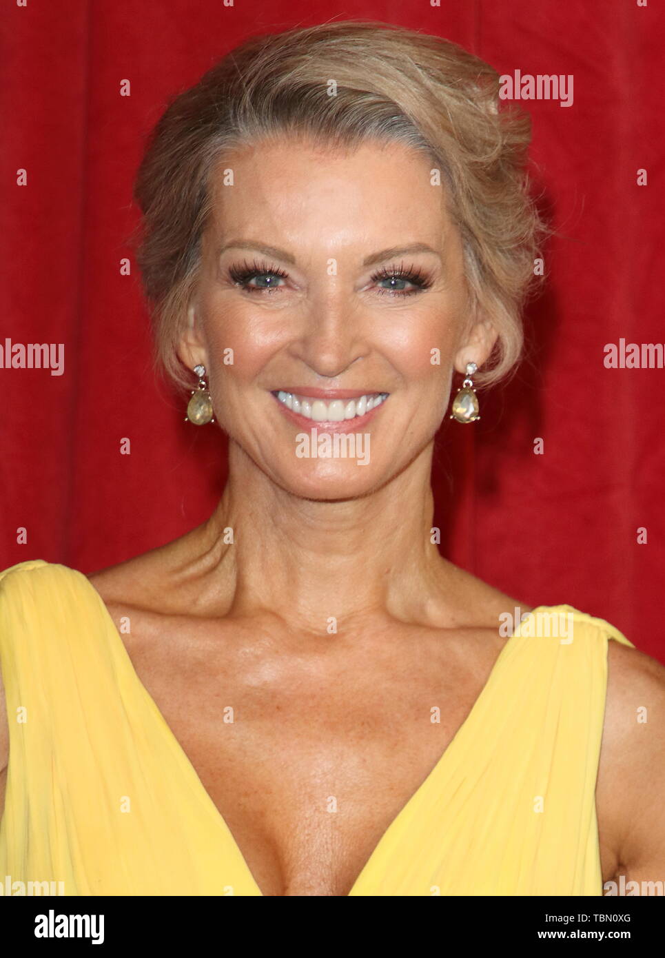 Gillian taylforth hi-res stock photography and images - Alamy