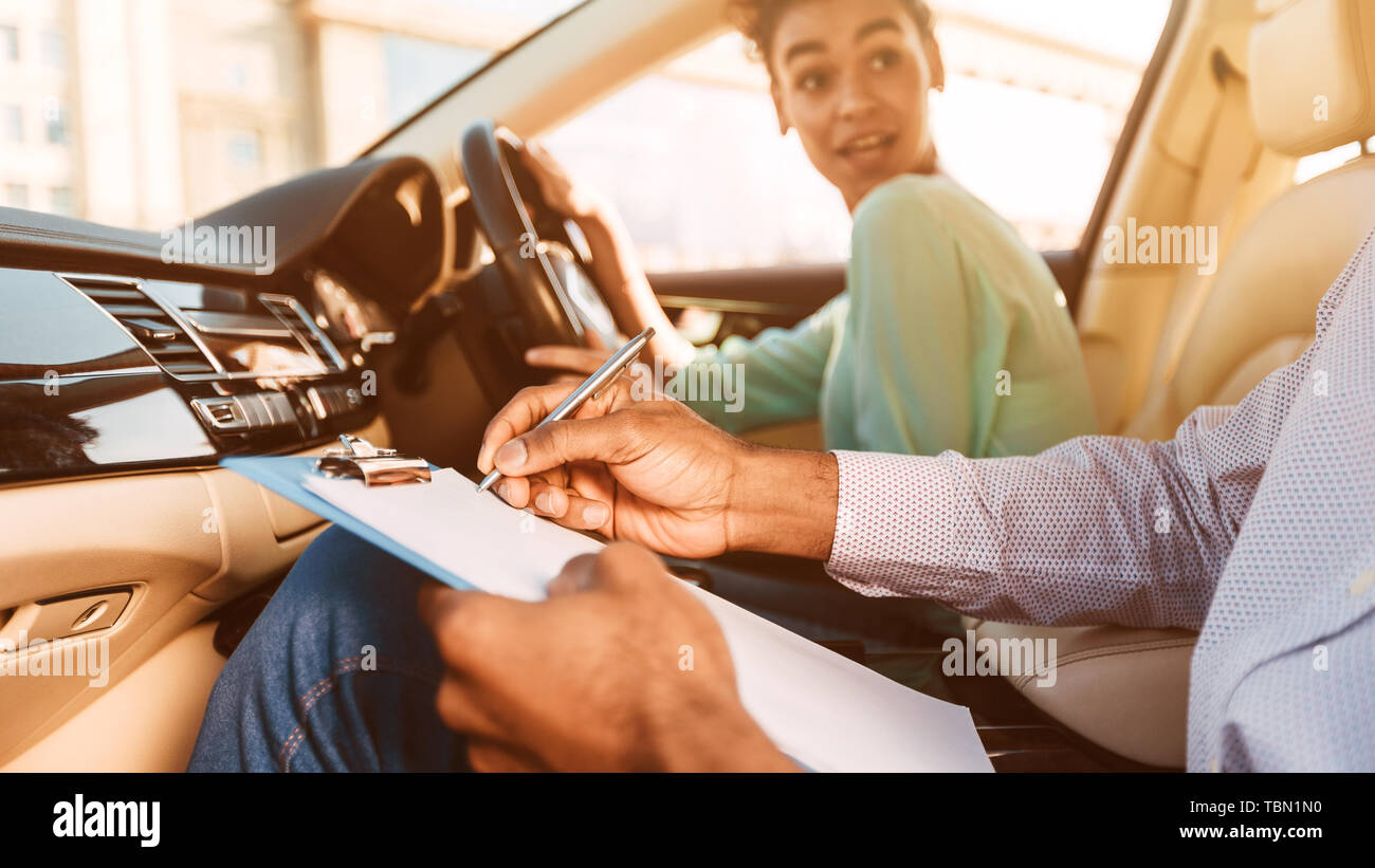 Failed driving test hi-res stock photography and images - Alamy