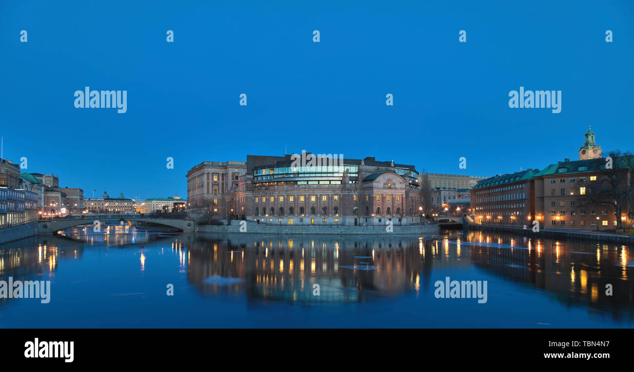 Pano building hi-res stock photography and images - Alamy
