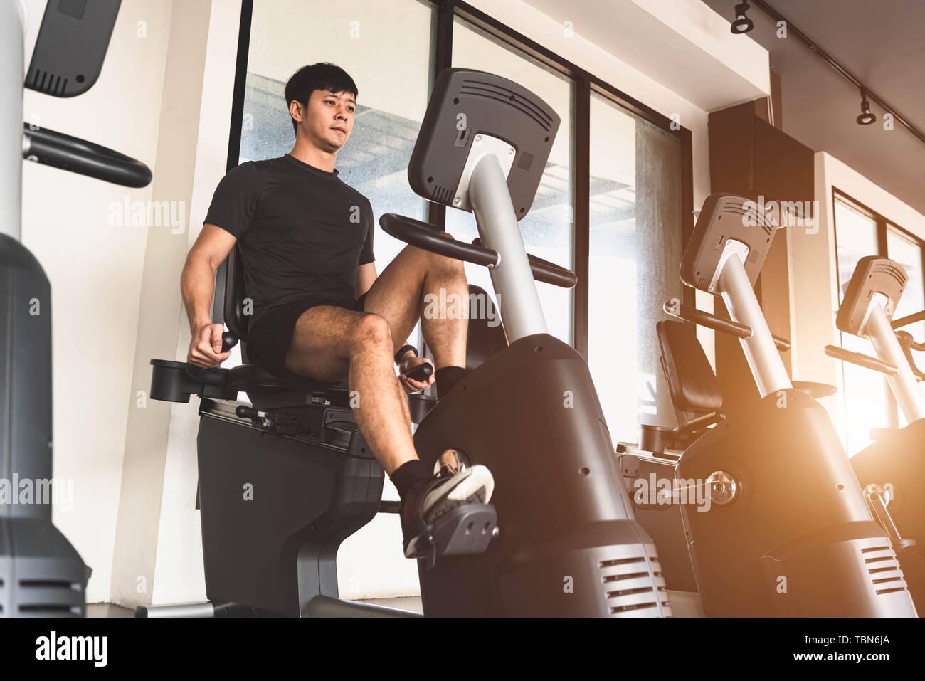 Spinning class young hi-res stock photography and images - Alamy