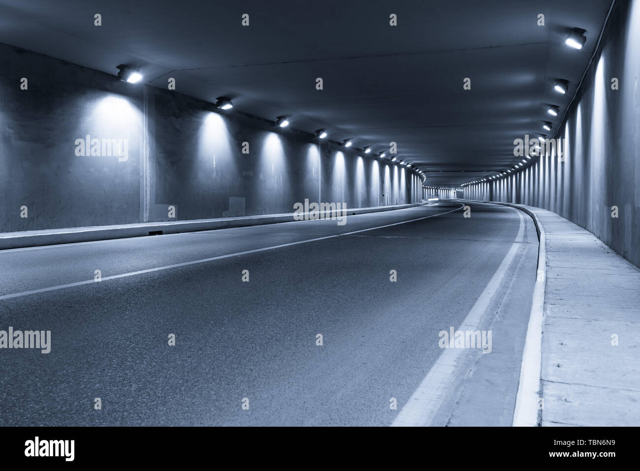 Fast traffic light perspective view long asphalt sports expressway hi ...