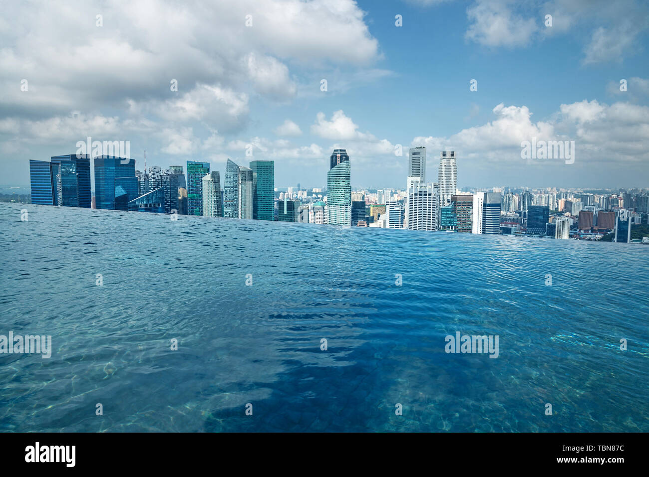 Infinity swimming pool of the Marina Bay Sands in Singapore Stock Photo ...