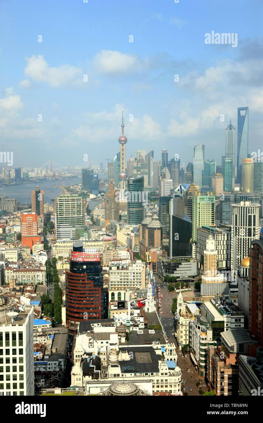 Architectural beauty on both sides of the Pujiang River in Shanghai ...