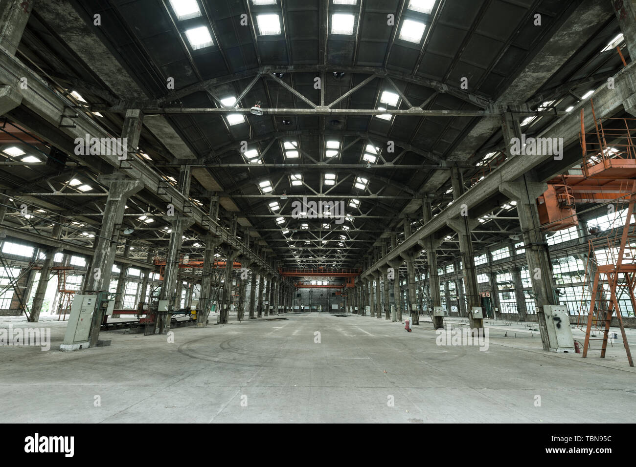 Industrial design interior hi-res stock photography and images - Alamy