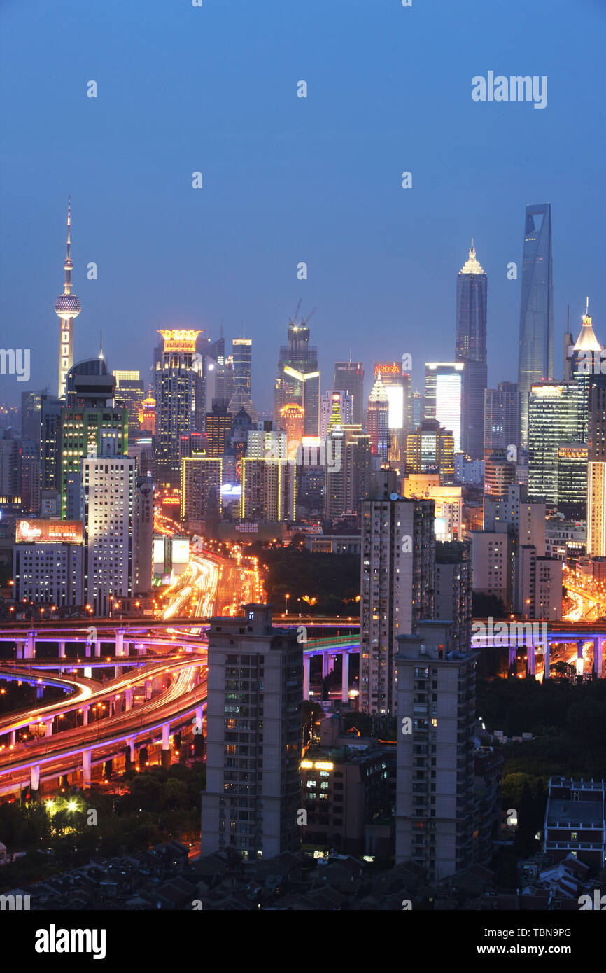 Architectural beauty on both sides of the Pujiang River in Shanghai ...