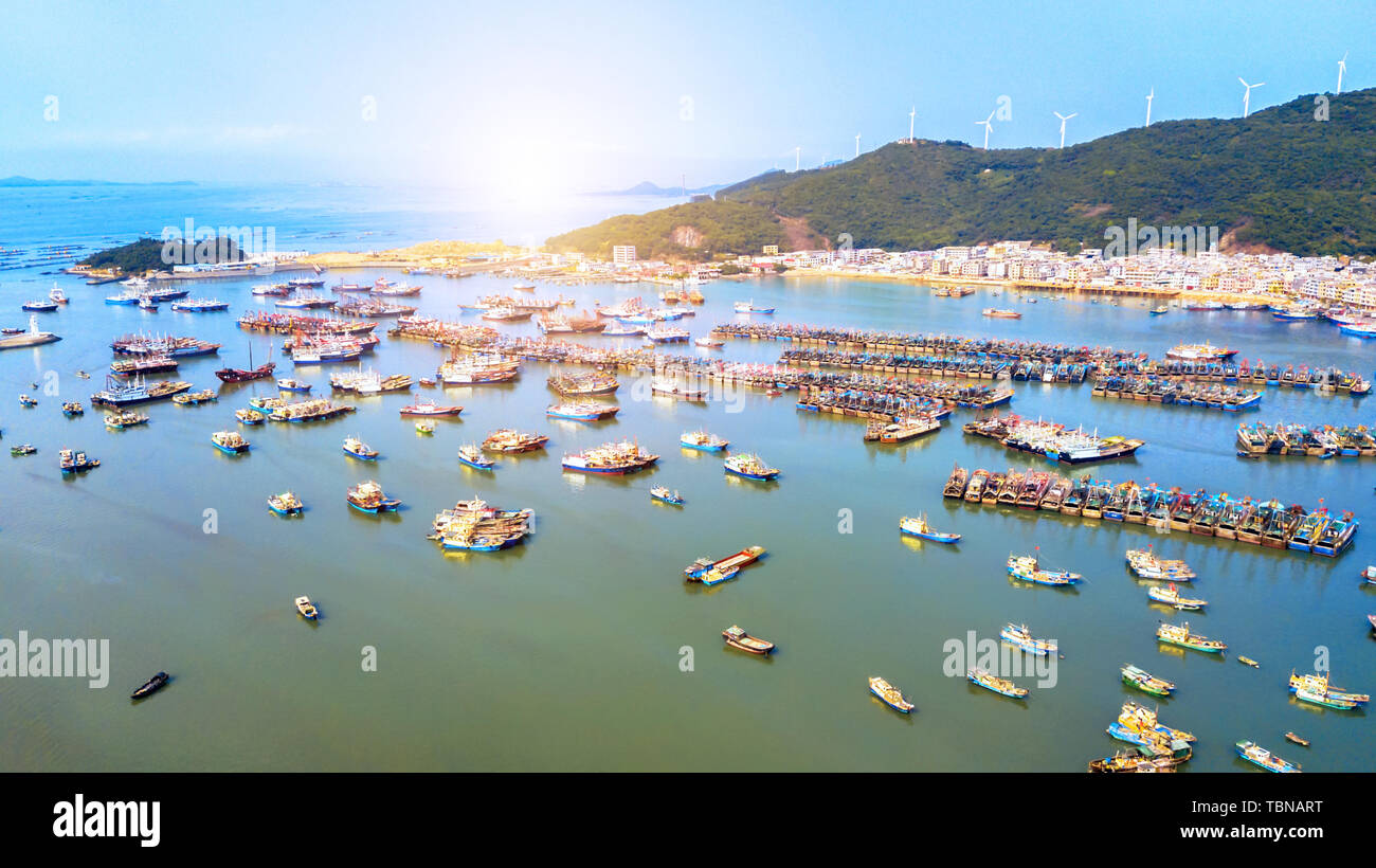 Wharf and small boat dockyard hi-res stock photography and images - Alamy