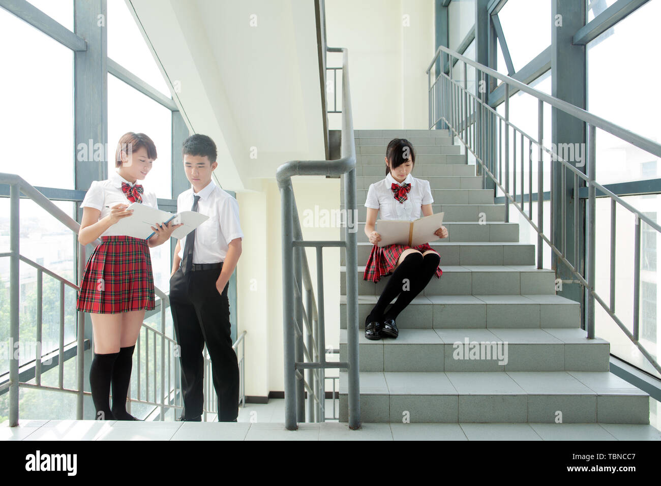 Body image young school hi-res stock photography and images - Alamy