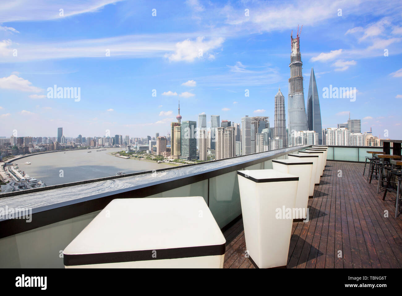 Shanghai tower bar hi-res stock photography and images - Alamy