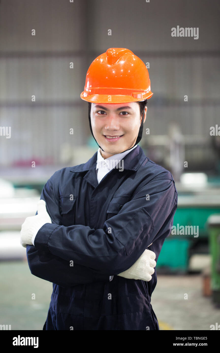 Manufacturing workers work in the workshop Stock Photo - Alamy