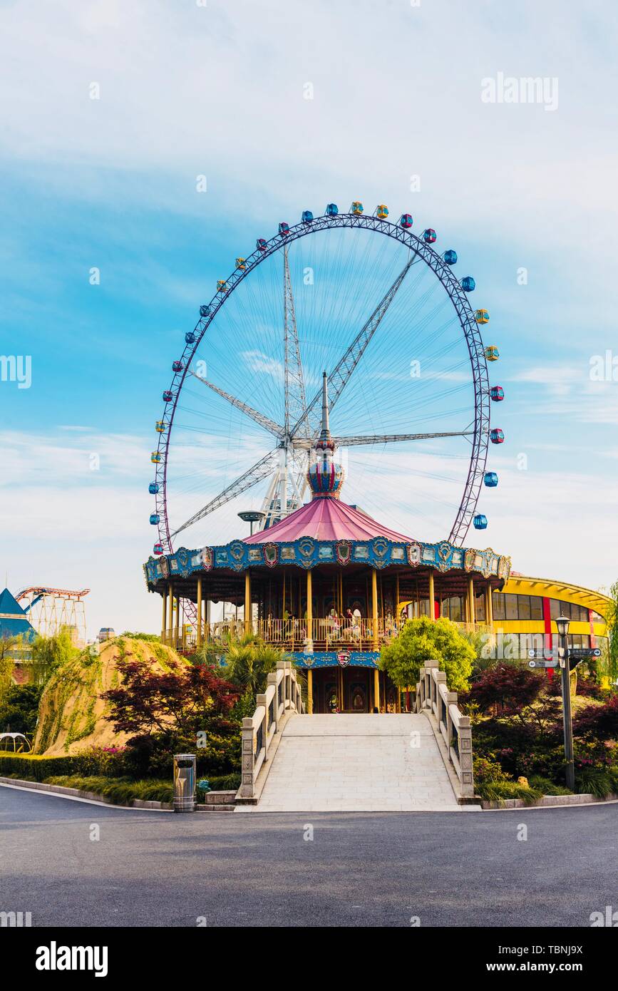 Playground ferris wheel hi-res stock photography and images - Alamy