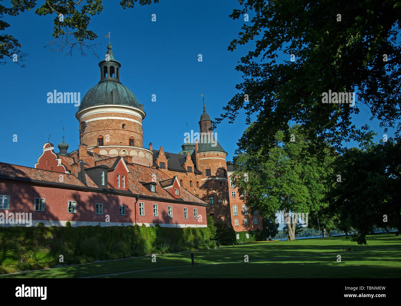 MARIEFRED 20170810 Gripsholms slott, Mariefred, intill sjön Mälaren ...