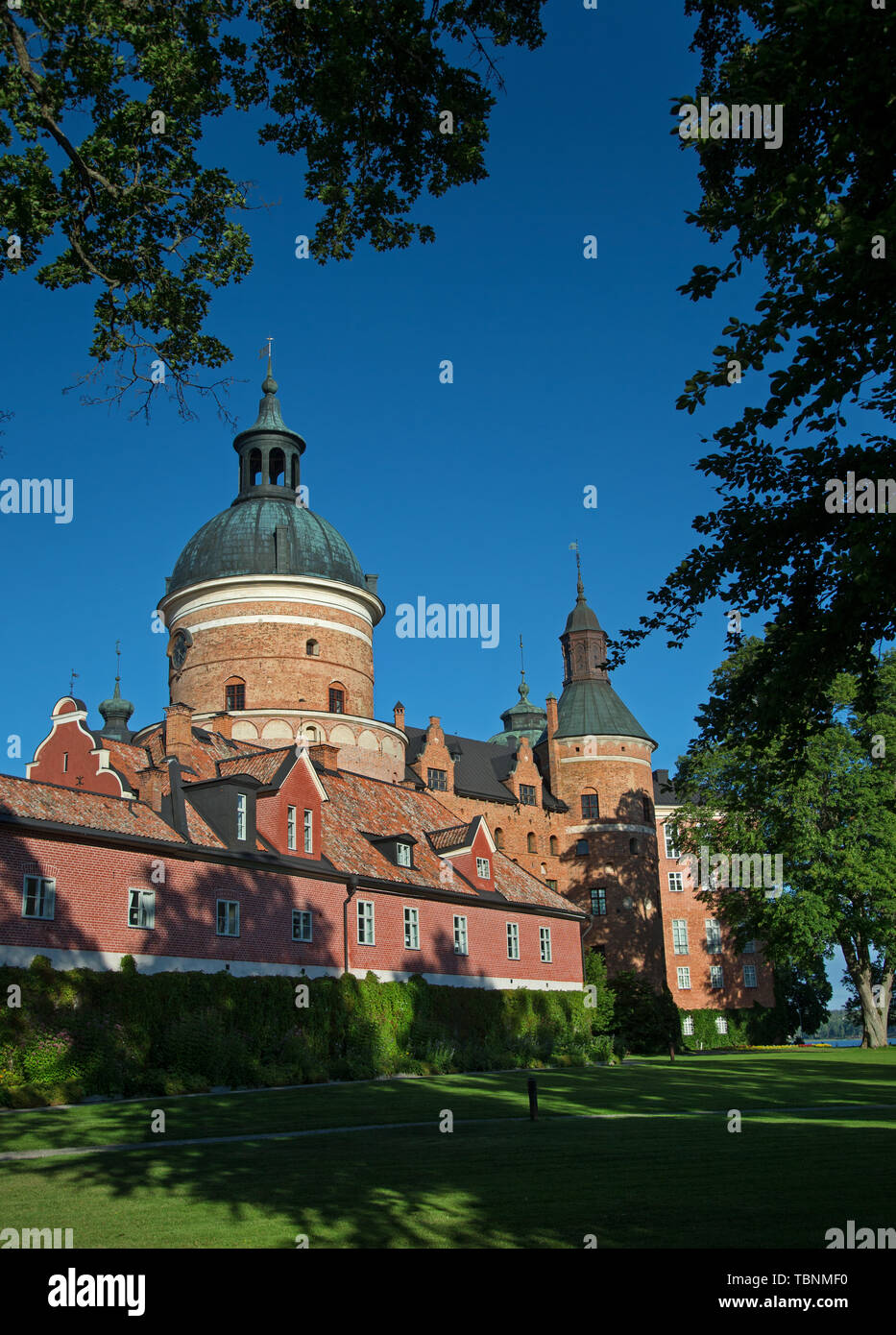 MARIEFRED 20170810 Gripsholms slott, Mariefred, intill sjön Mälaren ...