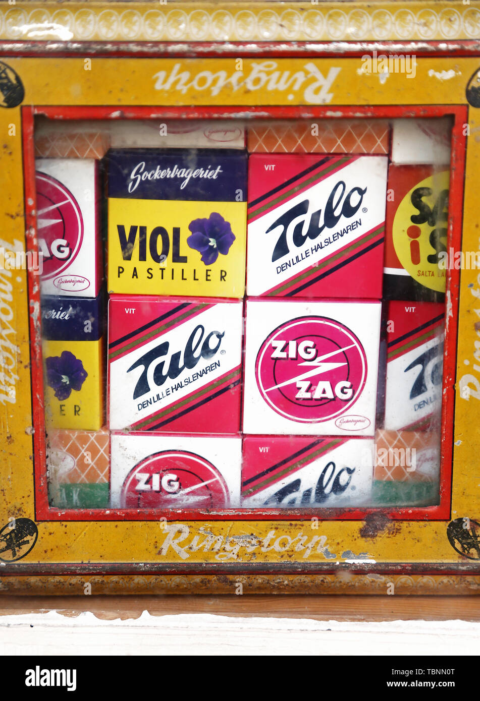 Tablettaskar hi-res stock photography and images - Alamy