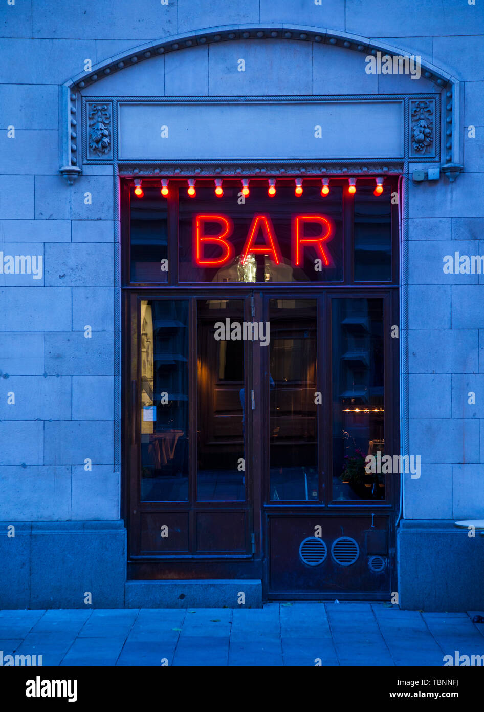 STOCKHOLM 20170622 Ingång till en bar. Entrance to a bar. Foto Jeppe ...