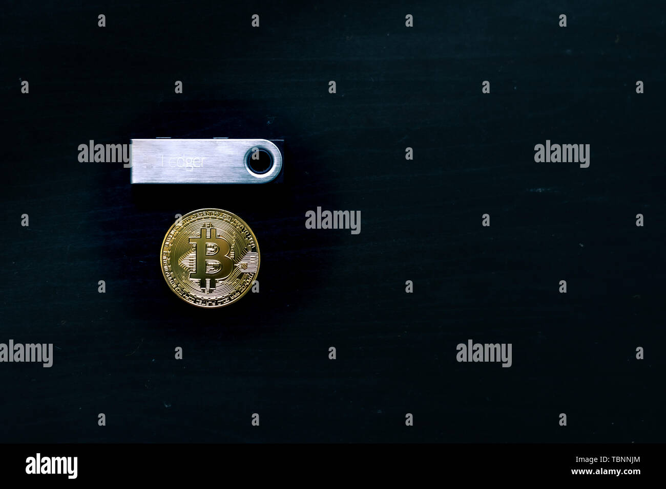 Ledger nano hi-res stock photography and images - Alamy