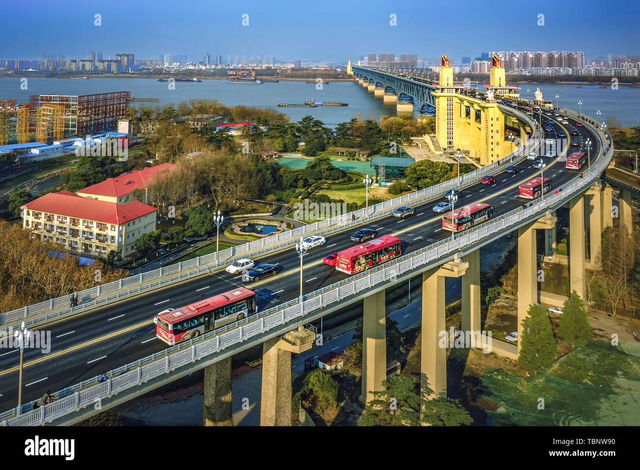 The wind of the Nanjing Yangtze River Bridge is still strong Stock ...
