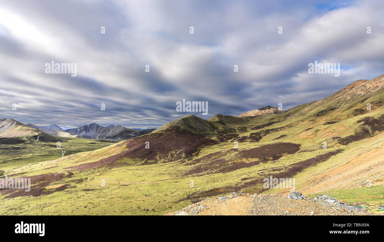 Scenery of Yingzhi Lulang Linhai in Tibet Autonomous Region Stock Photo ...
