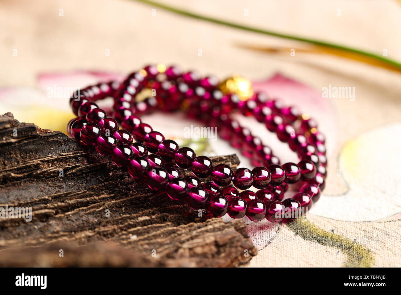 Red garnet minerals hi-res stock photography and images - Alamy