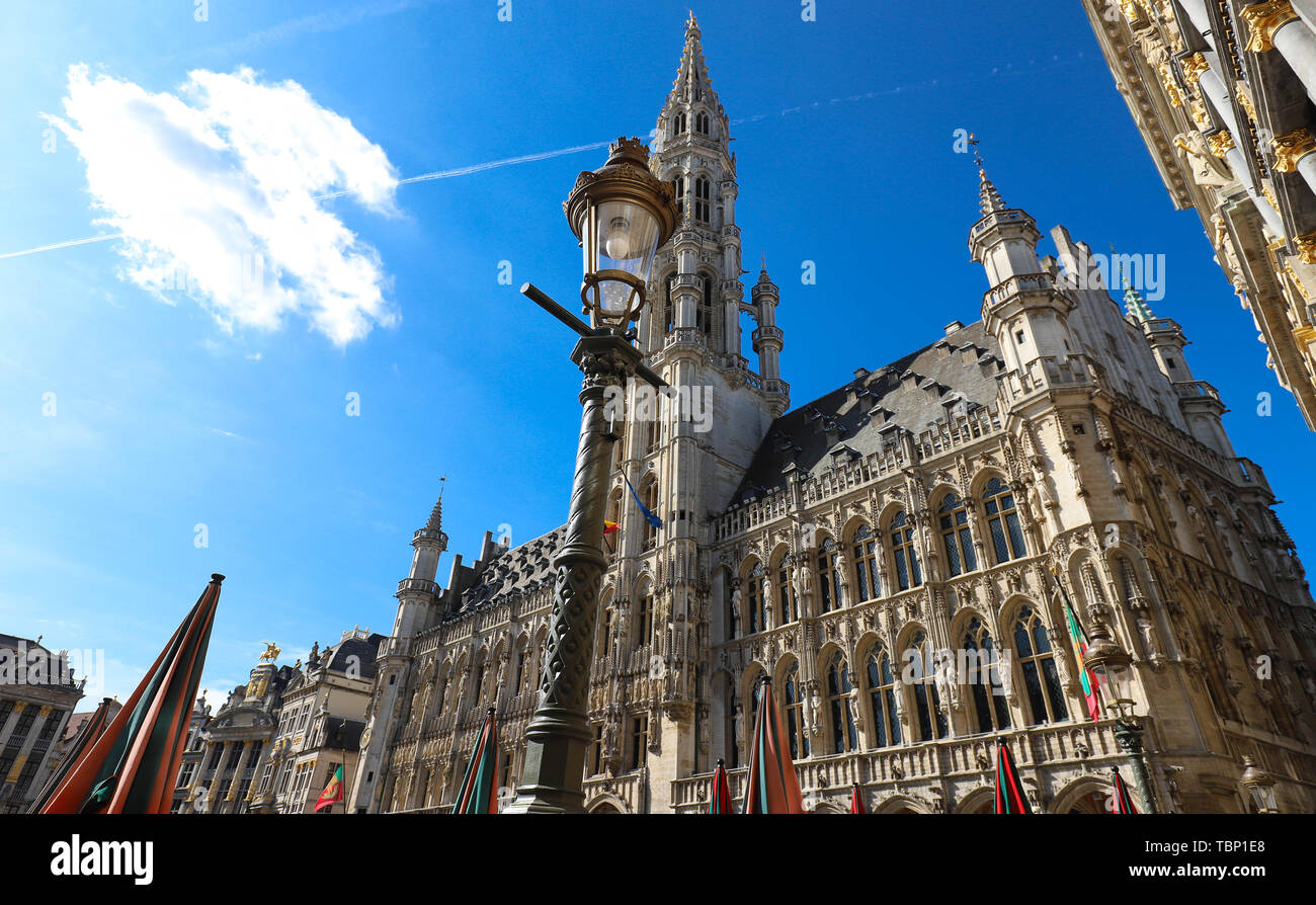 The Town Hall of the City of Brussels is a Gothic building from the ...