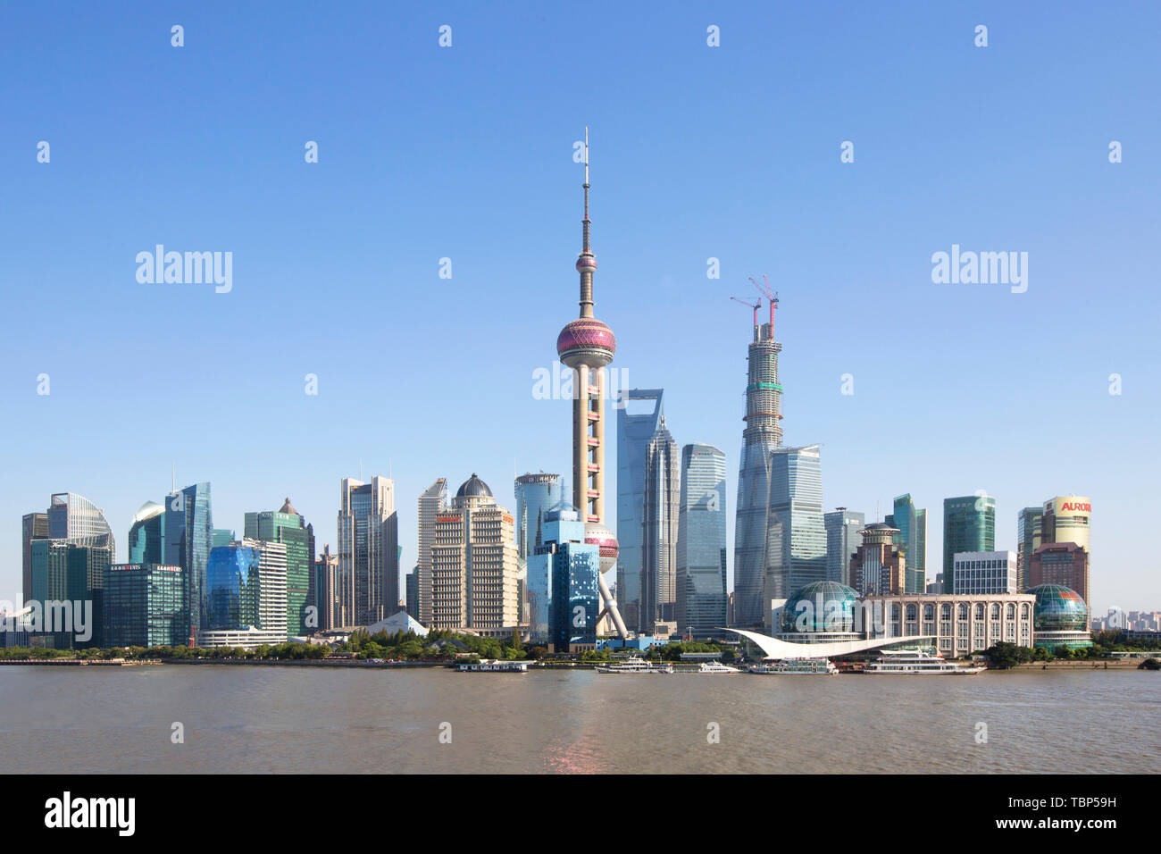 Shanghai global financial center building hi-res stock photography and ...