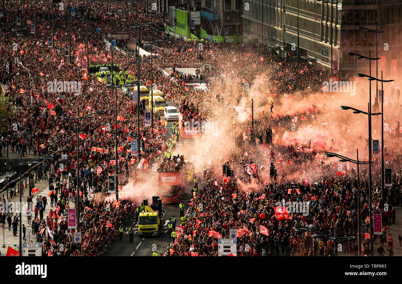 Liverpool players and staff on the bus during the Champions League ...