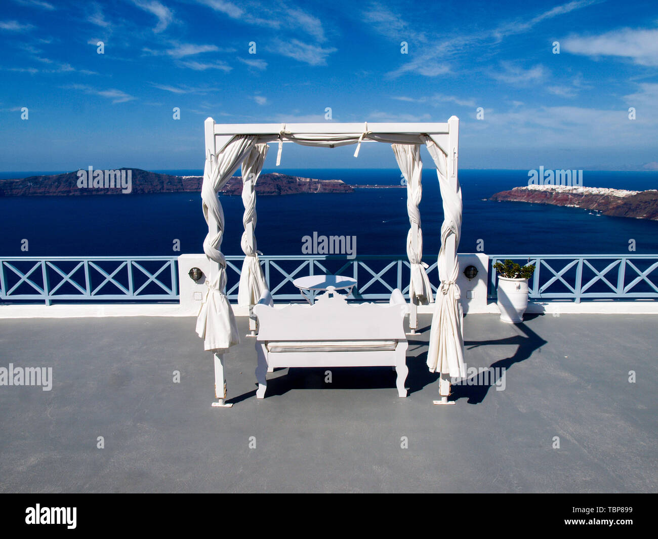 Santorini, Greece: Panorama of the caldera and numerous resorts Stock ...
