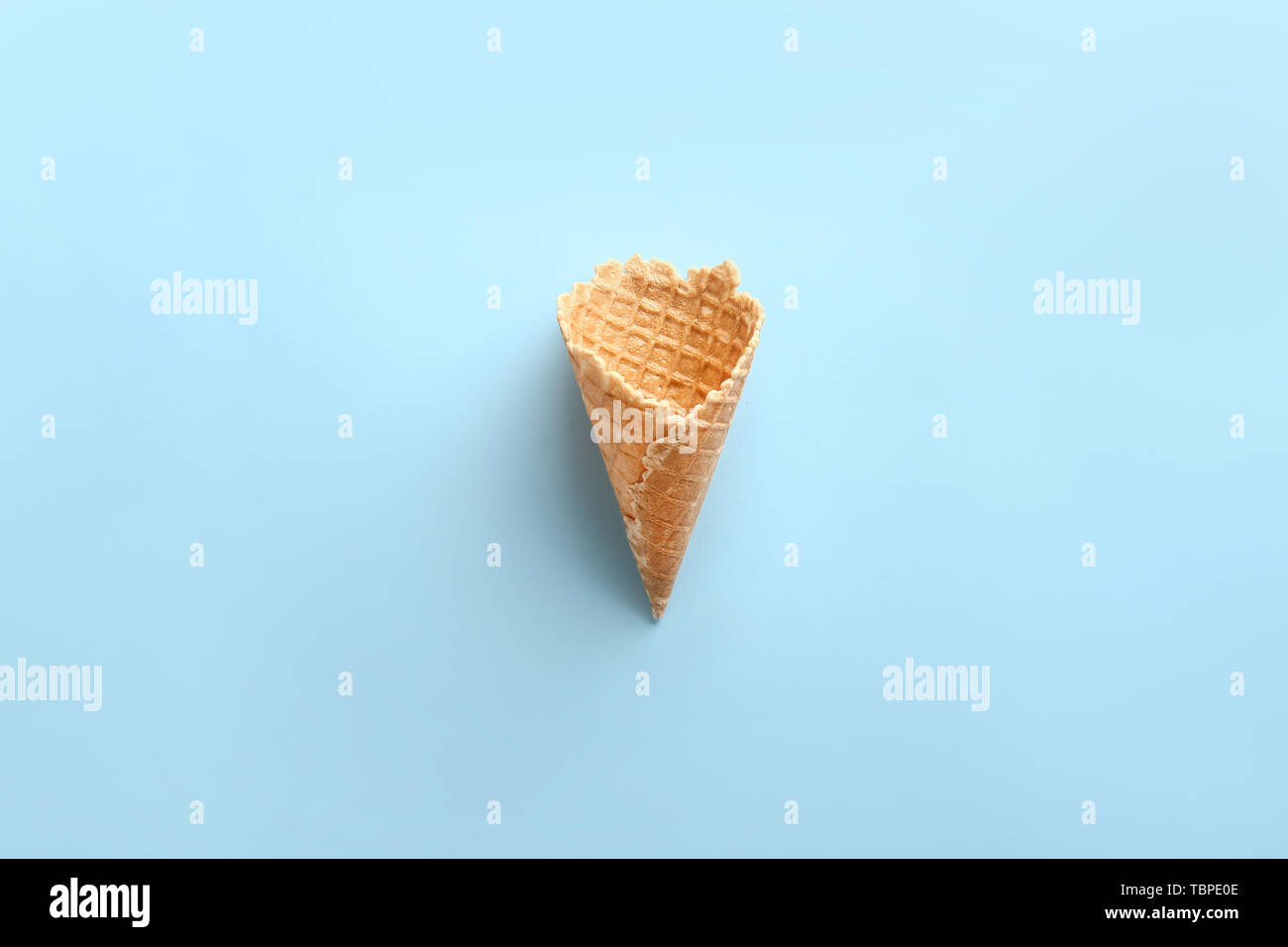 Crunchy wafer hi-res stock photography and images - Alamy