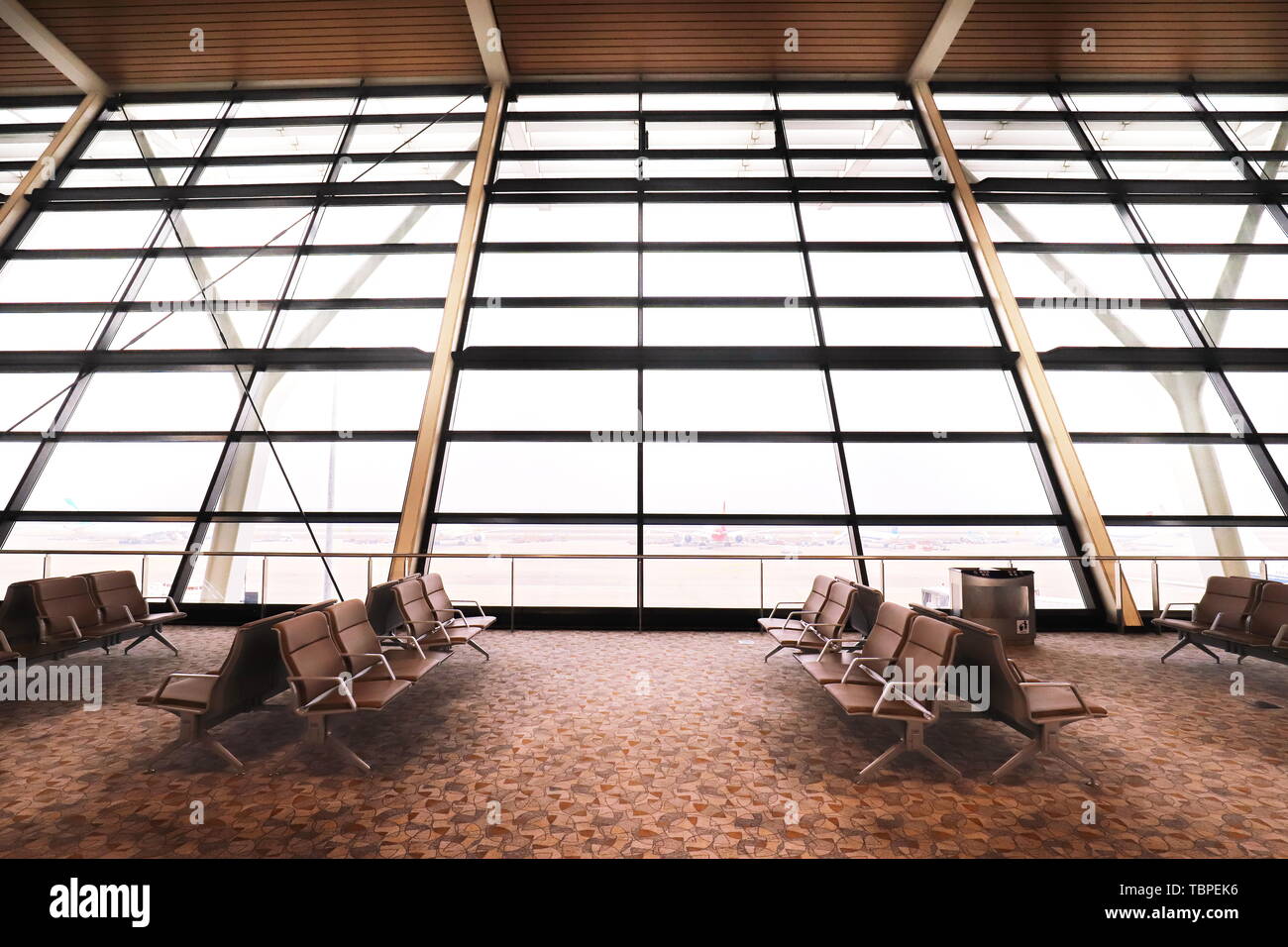 Front room terminal hi-res stock photography and images - Alamy