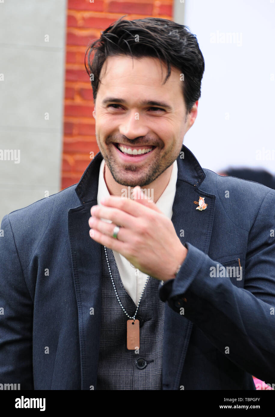 Brett Dalton Actor