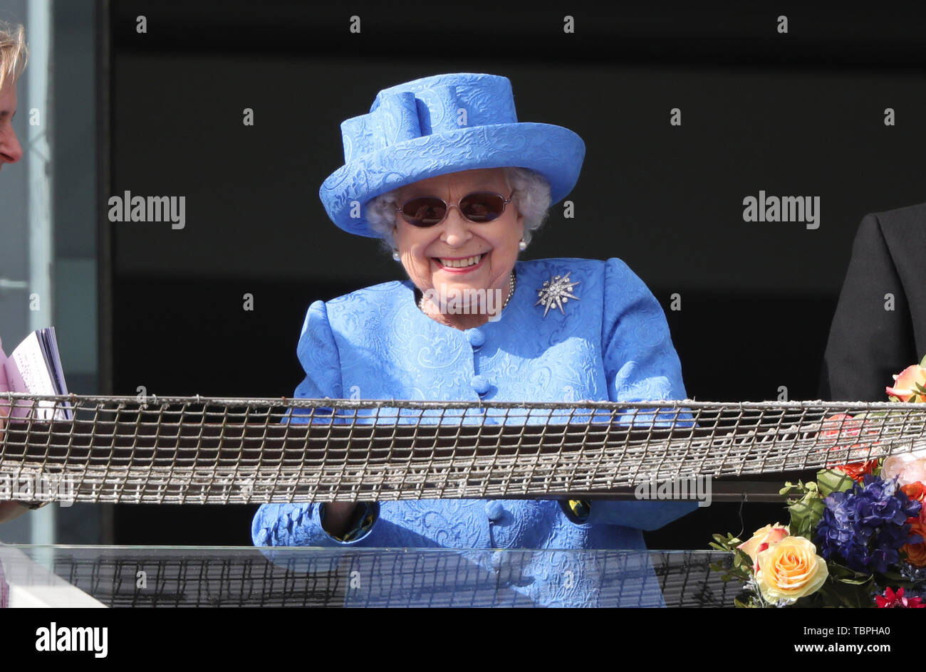 Elizabeth horse racing hi-res stock photography and images - Alamy