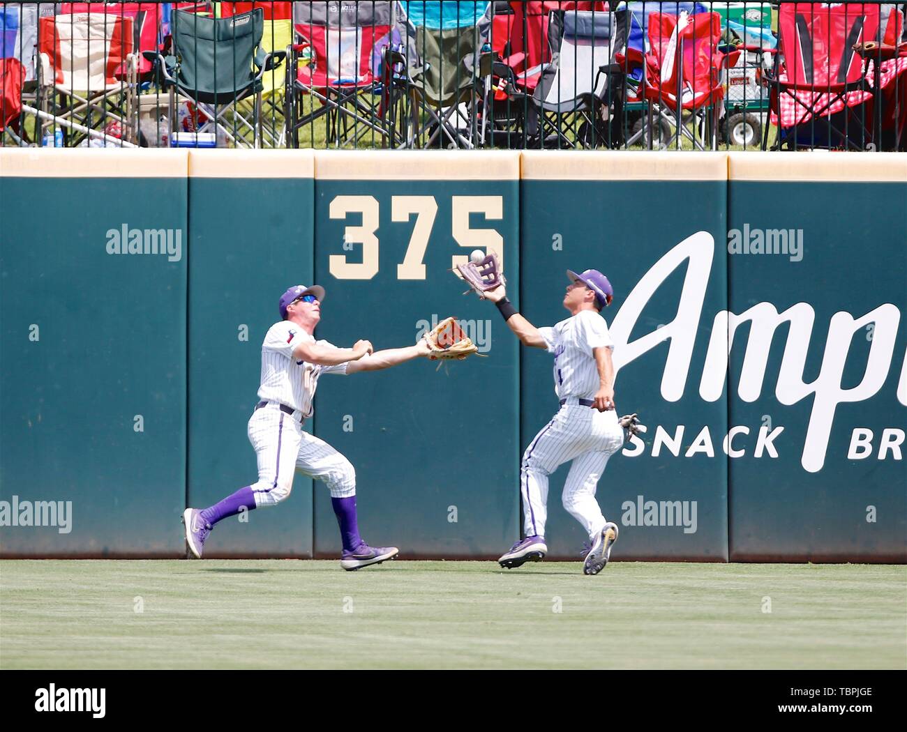 Well ar hi-res stock photography and images - Alamy