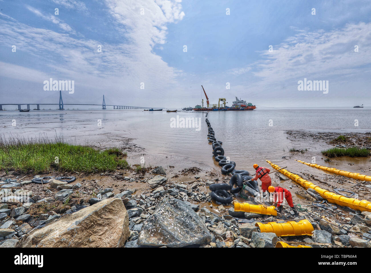 Submarine cable hi-res stock photography and images - Alamy
