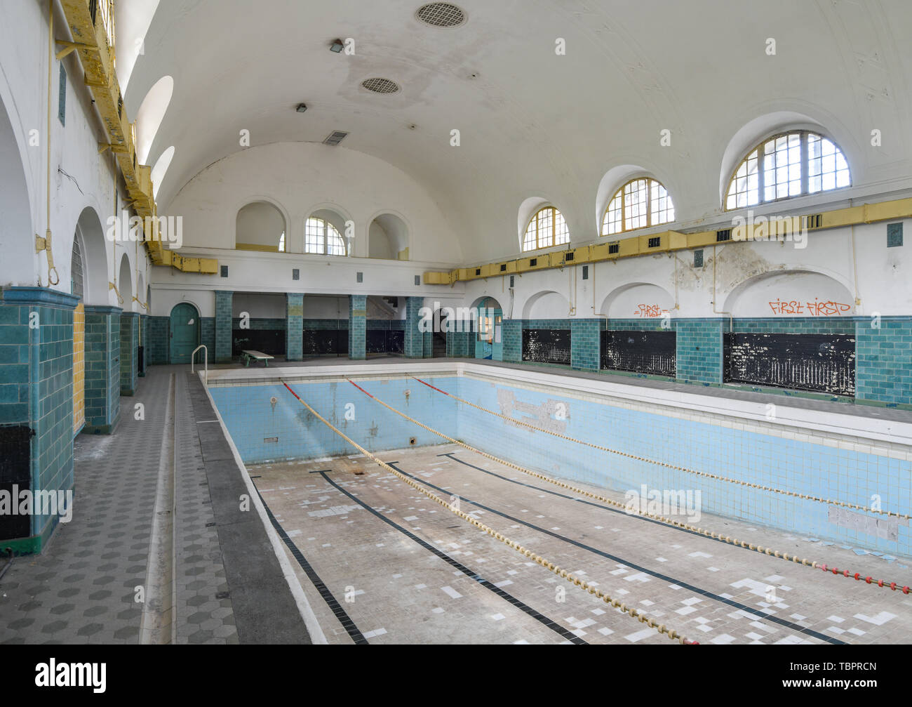 Military bathhouse hi-res stock photography and images - Alamy
