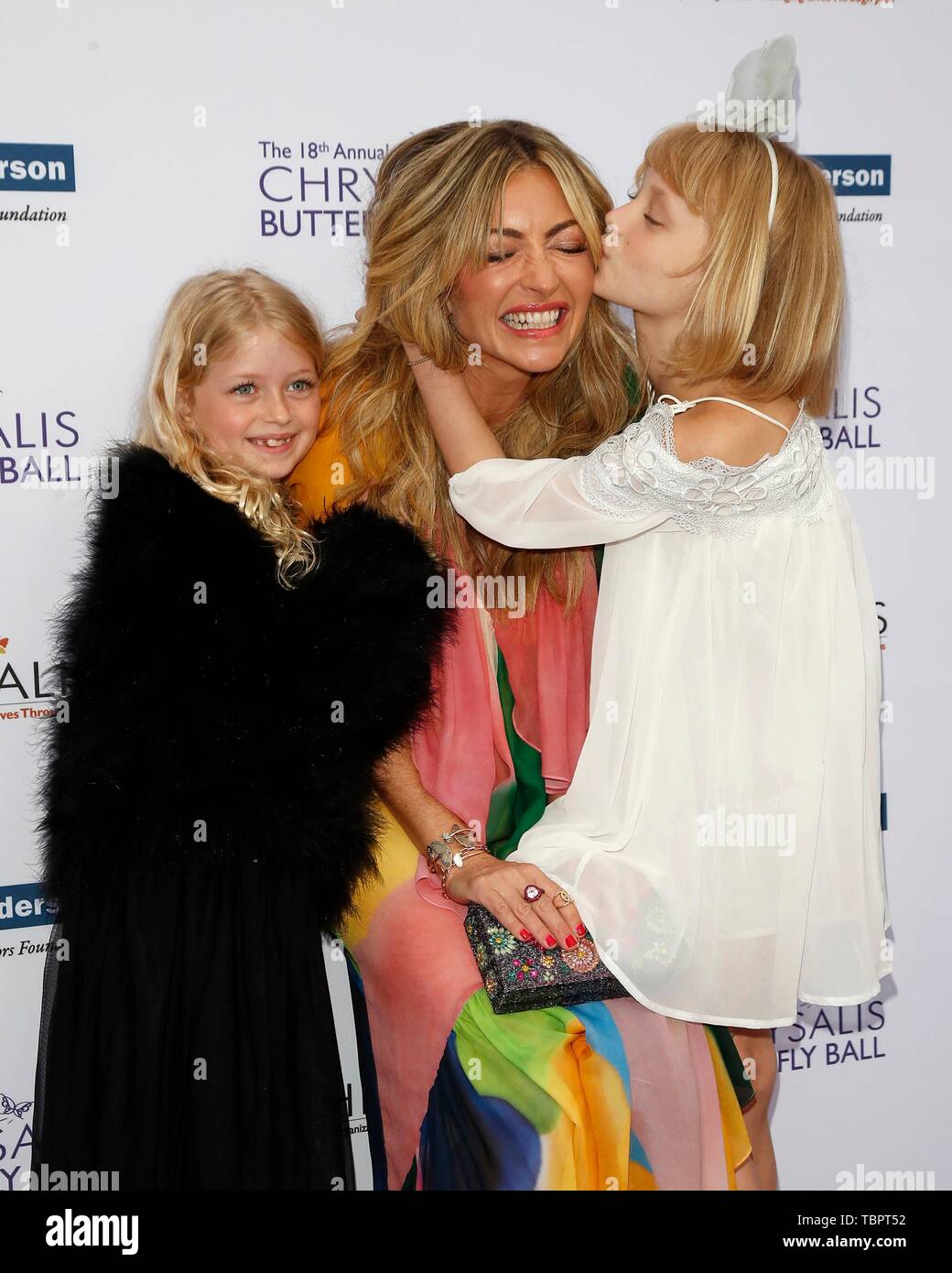 Georgia dane and rebecca gayheart hi-res stock photography and images ...