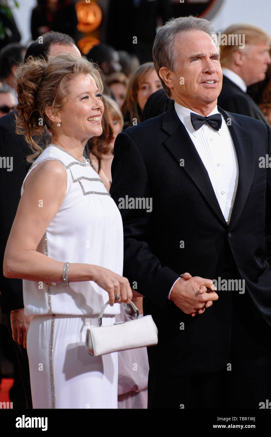 LOS ANGELES, CA. January 15, 2007: WARREN BEATTY & wife ANNETTE BENING ...