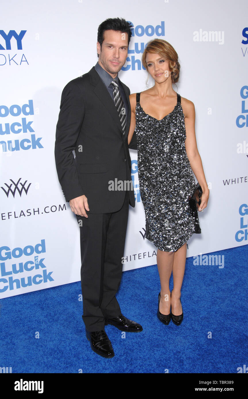 Jessica alba dane cook hi-res stock photography and images - Alamy