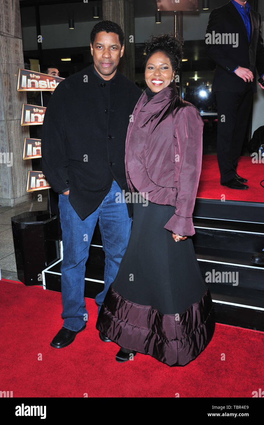 LOS ANGELES, CA. December 11, 2007: Denzel Washington & wife Paulette ...